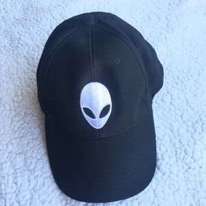 Alienware | Accessories | Alienware Black Hat Alien Logo Graphic Fitted ...